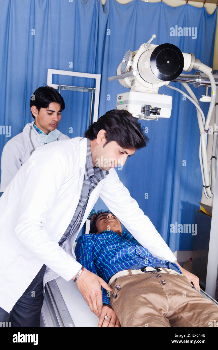 indian doctors hospital Patient Treatment Stock Photo - Alamy