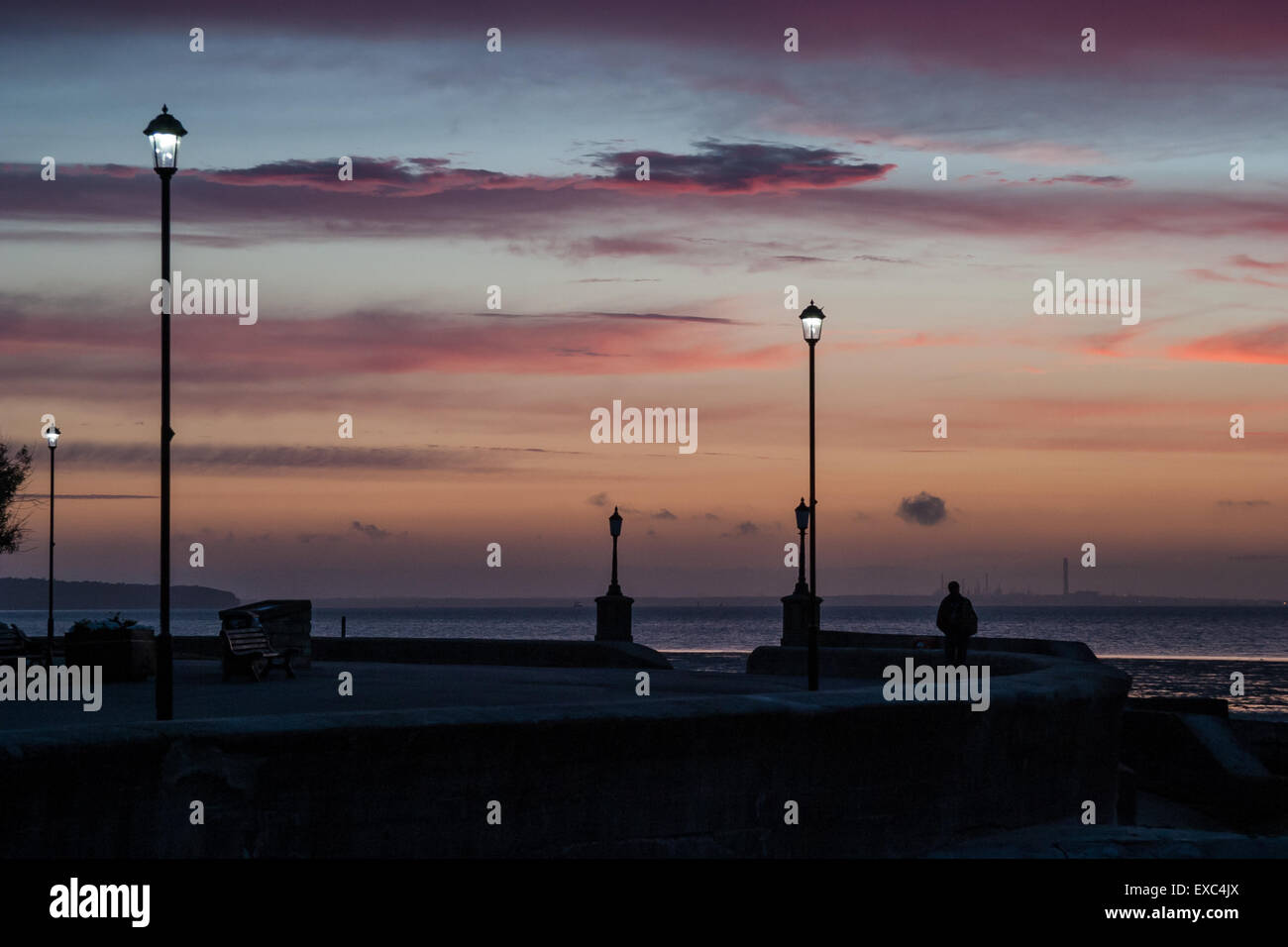 Ryde seafront hi-res stock photography and images - Alamy