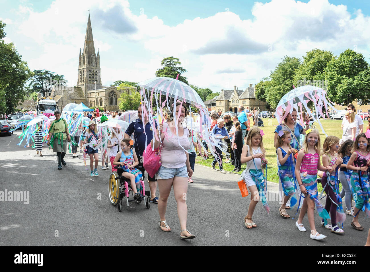 Witney, Oxfordshire, UK. 11th July, 2015. The annual carnival through ...