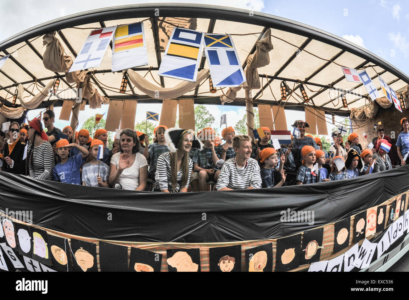 Witney, Oxfordshire, UK. 11th July, 2015. The annual carnival through ...