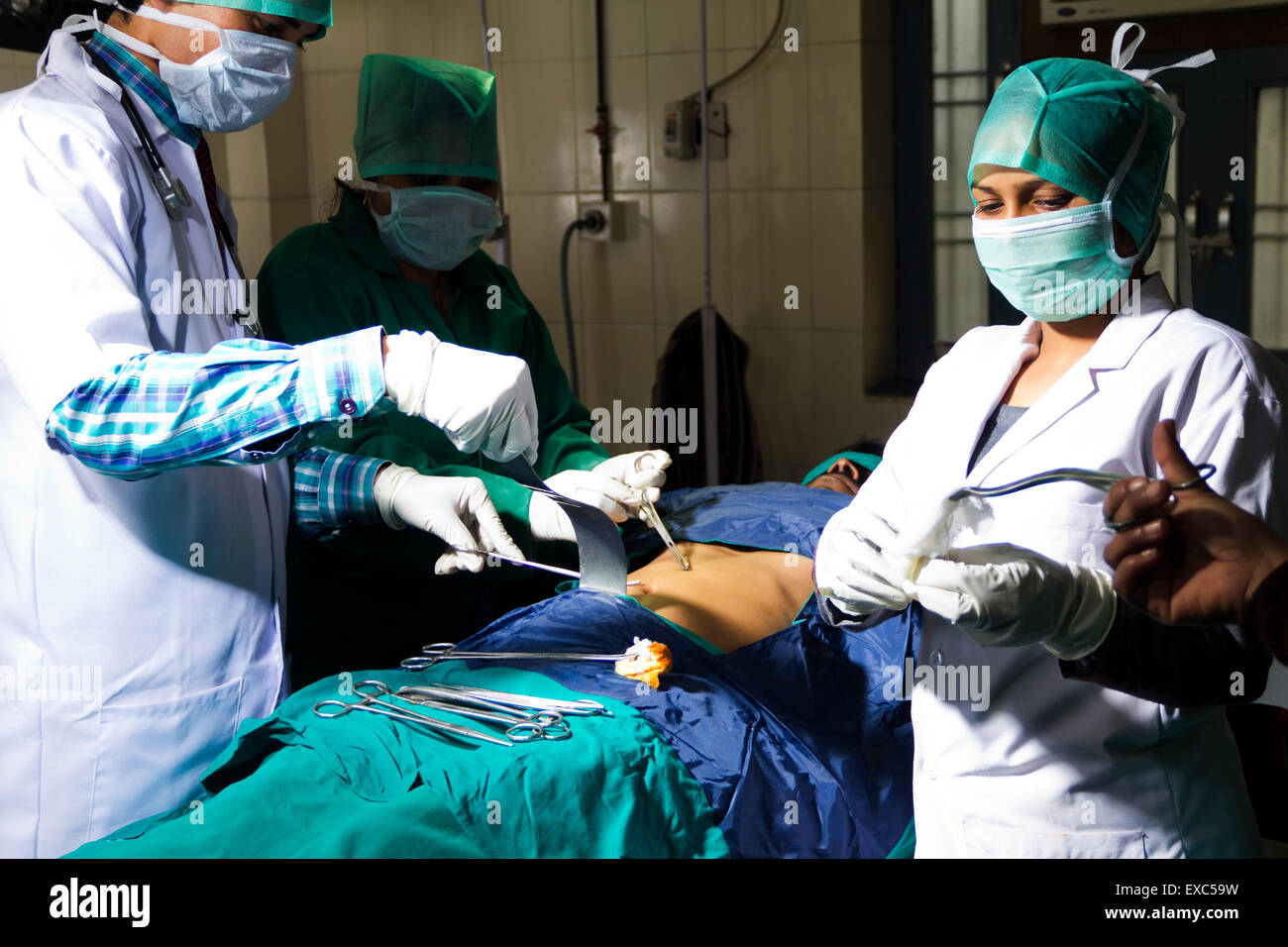 doctors Operation Theater Patient Operation Treatment Stock Photo - Alamy
