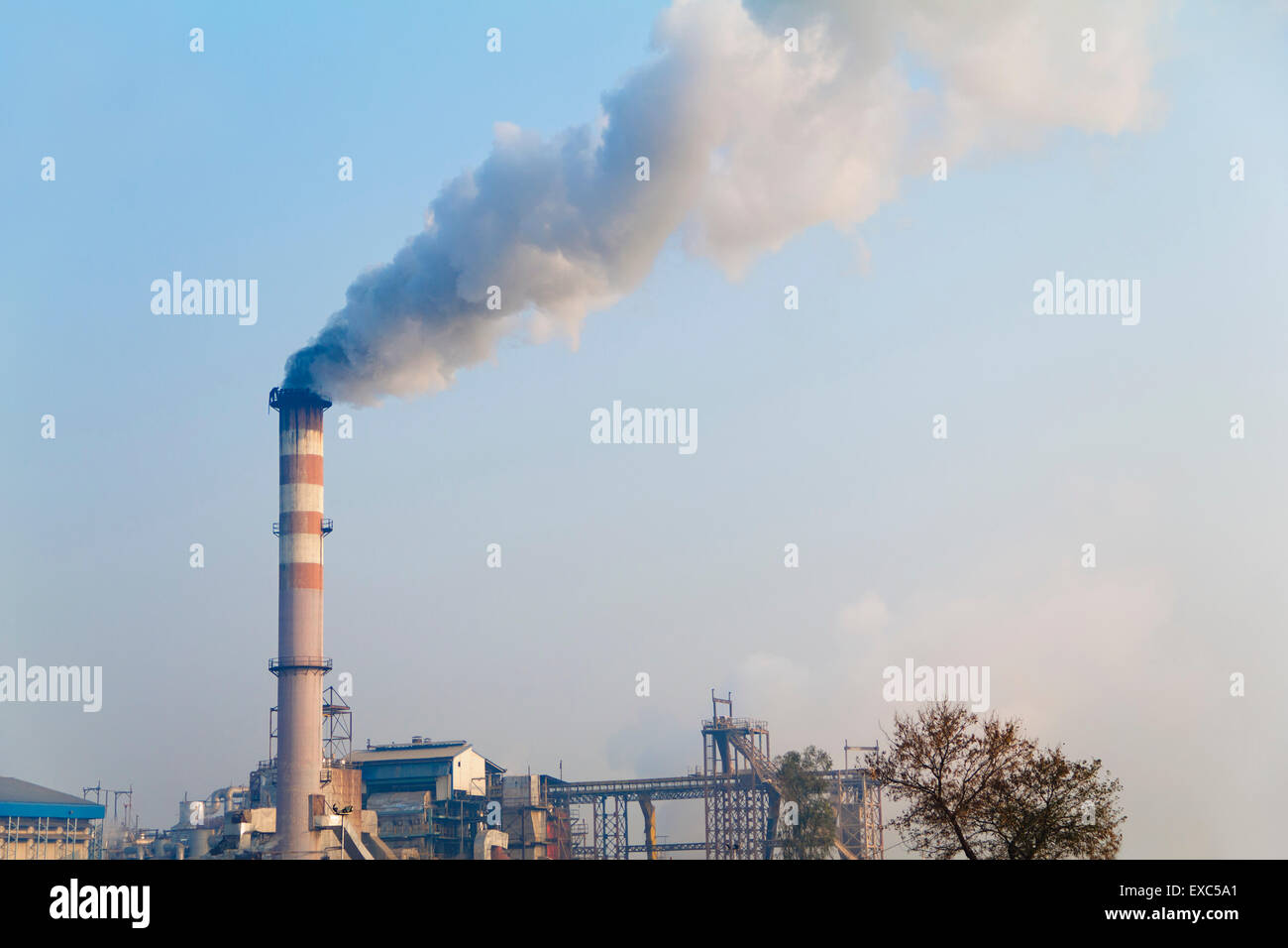 Warning signs and factory hi-res stock photography and images - Alamy