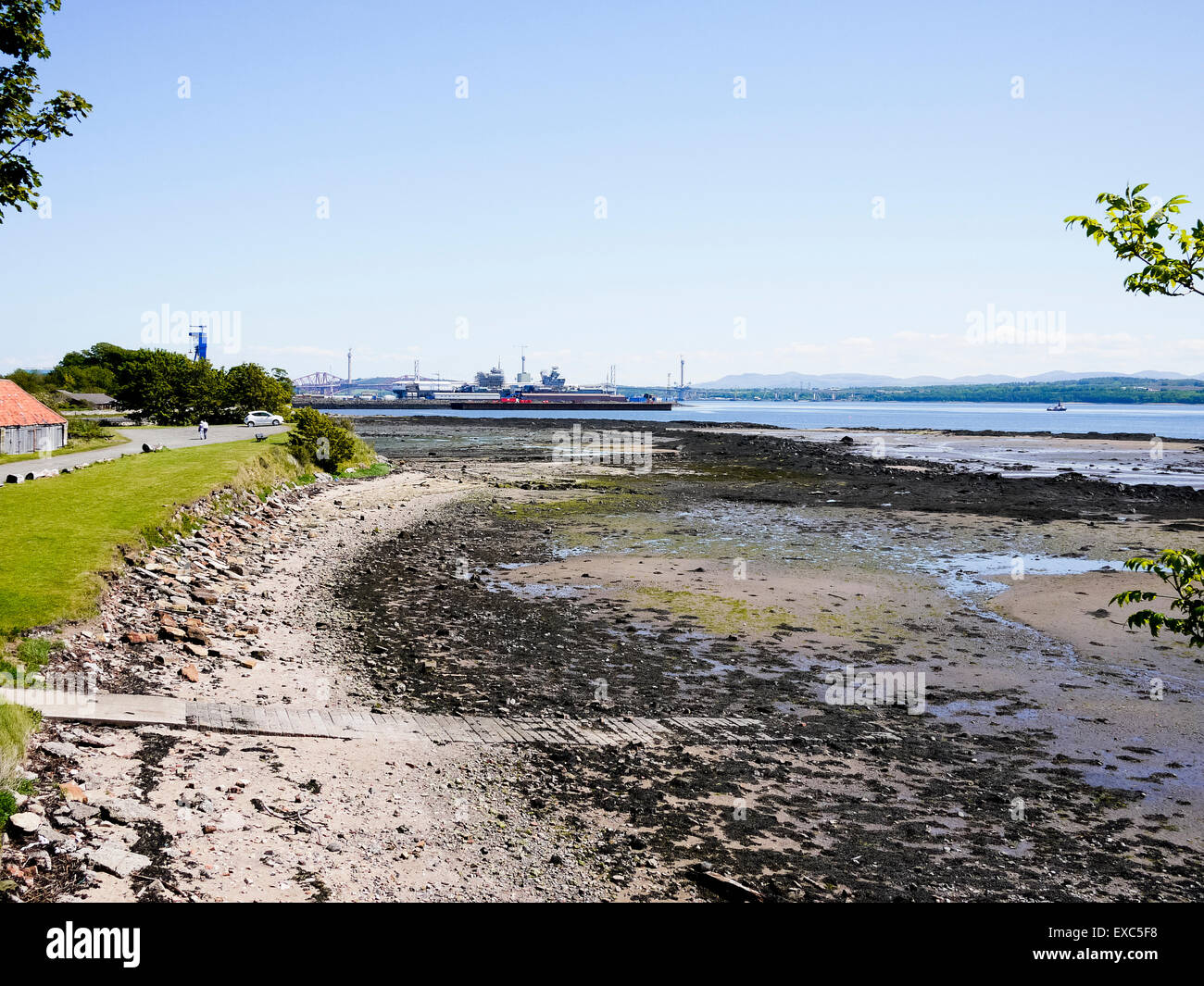 Rosyth shipyard hi-res stock photography and images - Alamy