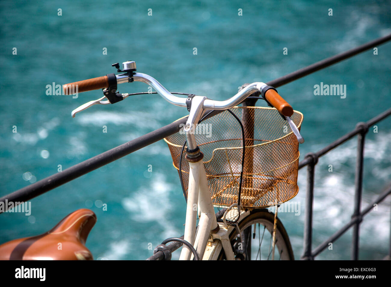 Sea bicycle hi-res stock photography and images - Alamy
