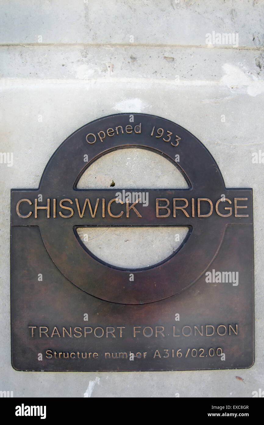 Chiswick Bridge High Resolution Stock Photography and Images - Alamy