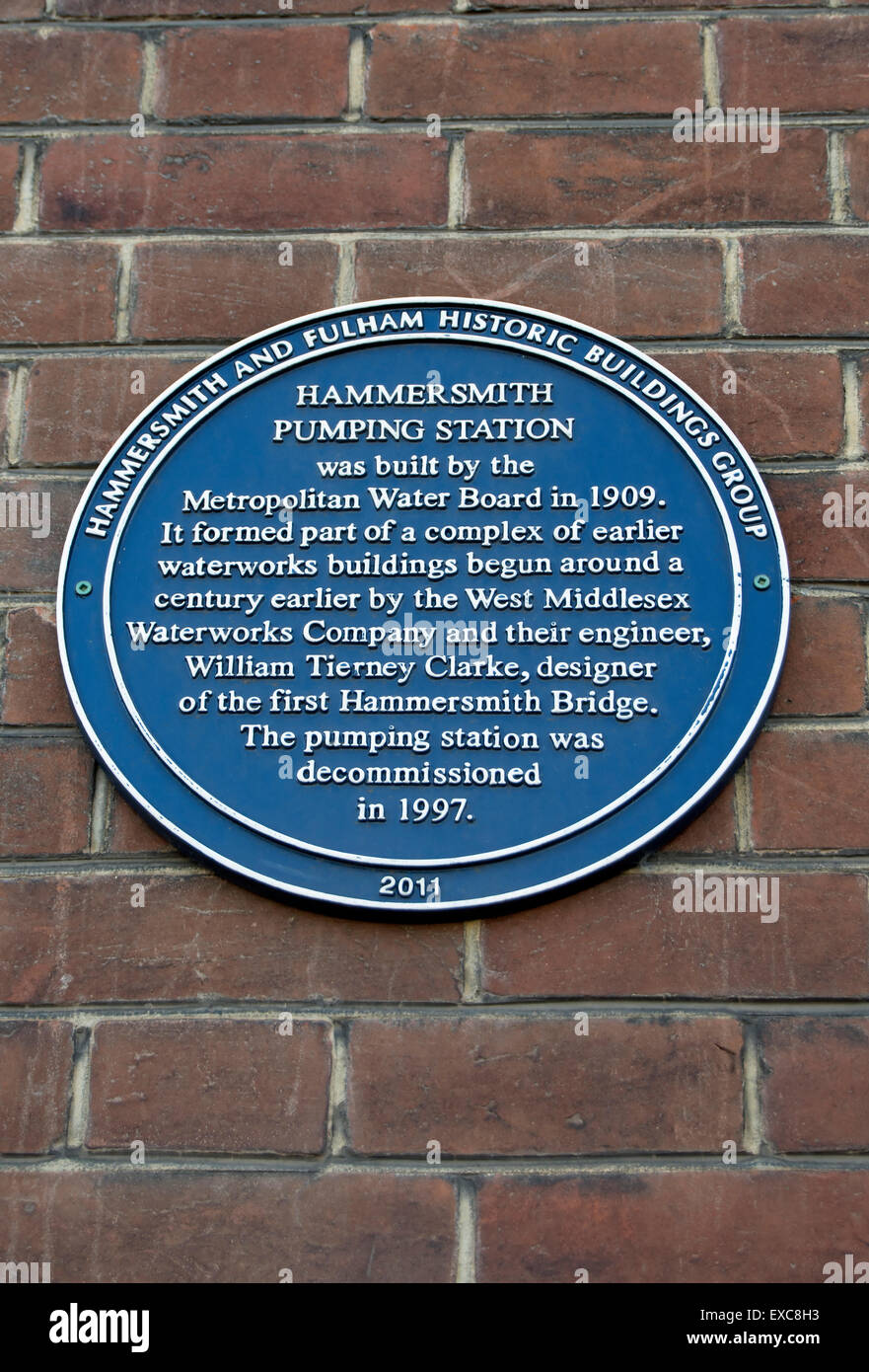 blue plaque marking the 1909 hammersmith pumping station, hammersmith ...