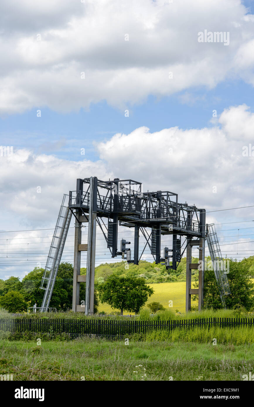 Overhead Signal Gantry High Resolution Stock Photography and Images - Alamy
