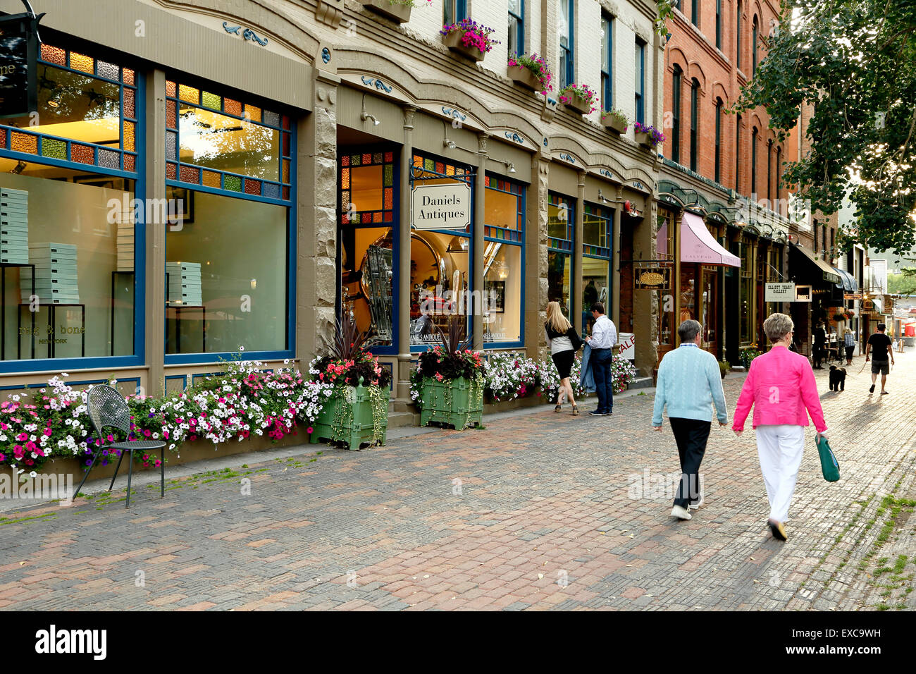 Aspen street hi-res stock photography and images - Alamy