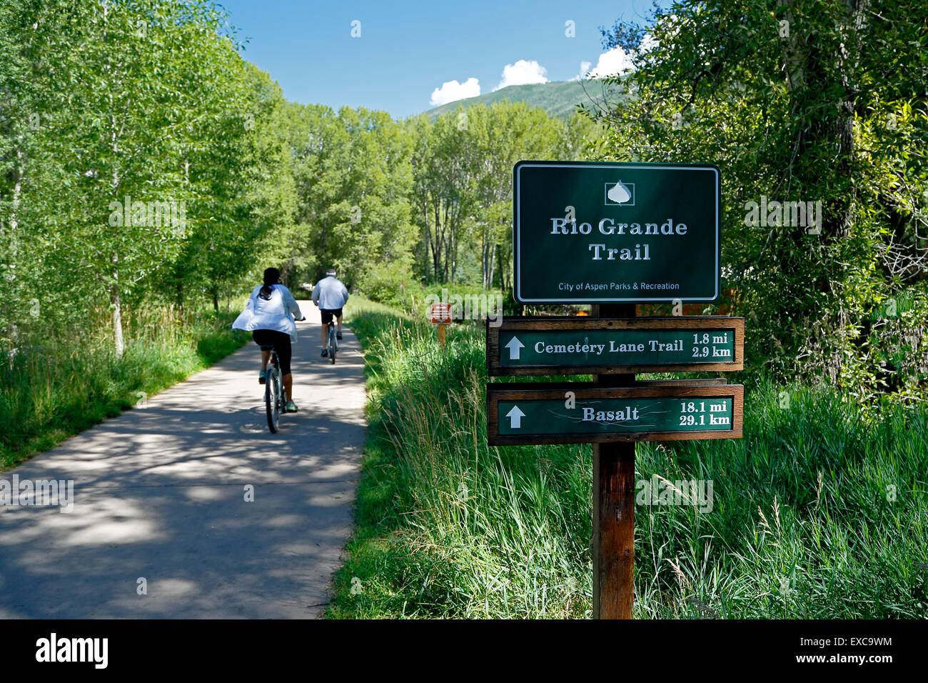 Bicycle riders on Rio Grande Trail, Aspen, Colorado USA Stock Photo - Alamy