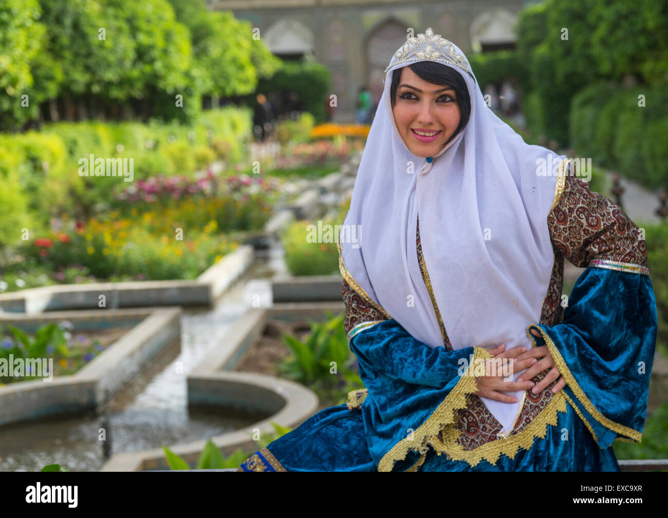 Iran shiraz young woman hi-res stock photography and images - Alamy