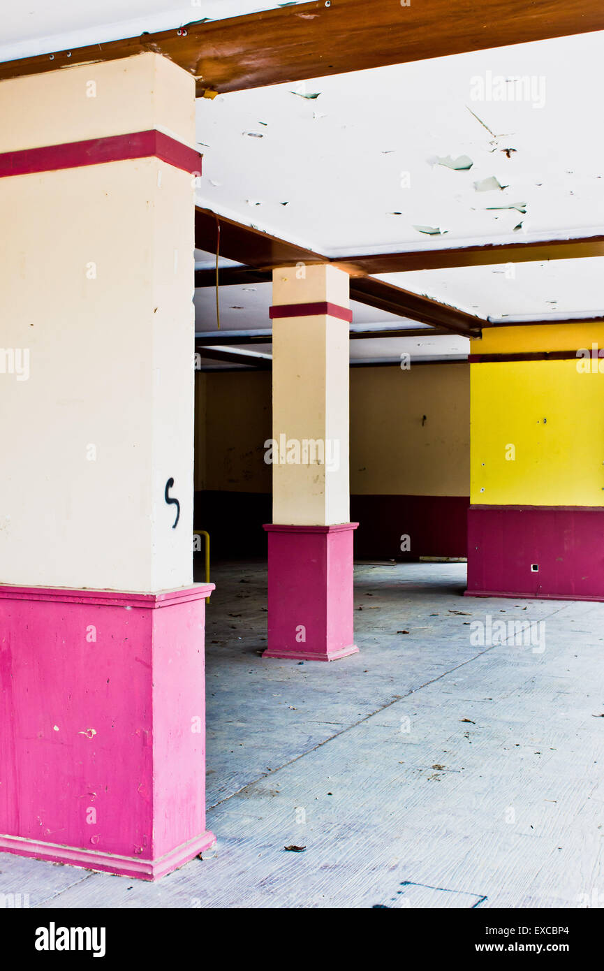 Inside old derelict warehouse hi-res stock photography and images - Alamy