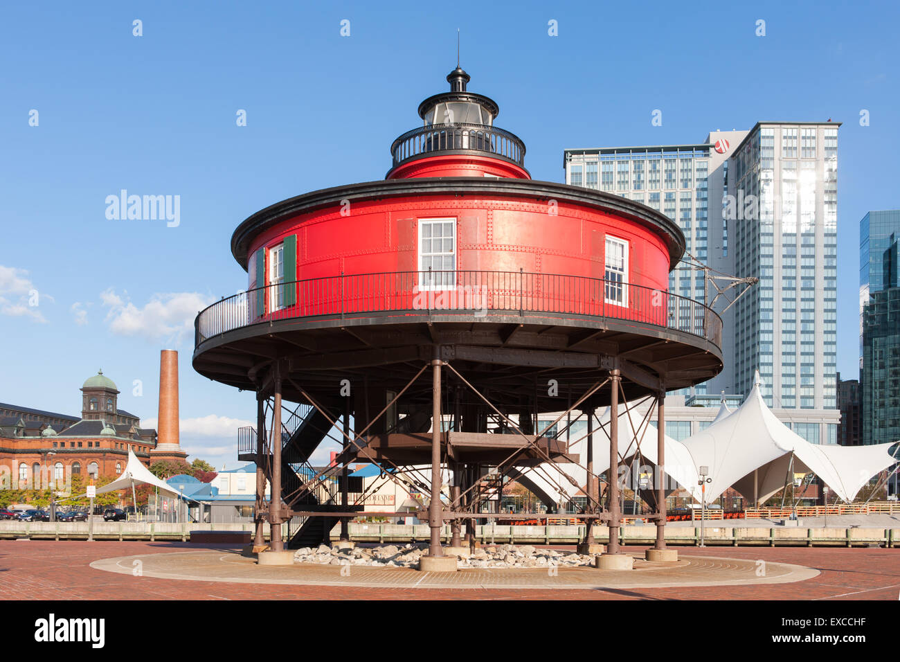 Baltimore harbor lighthouse hi-res stock photography and images - Alamy