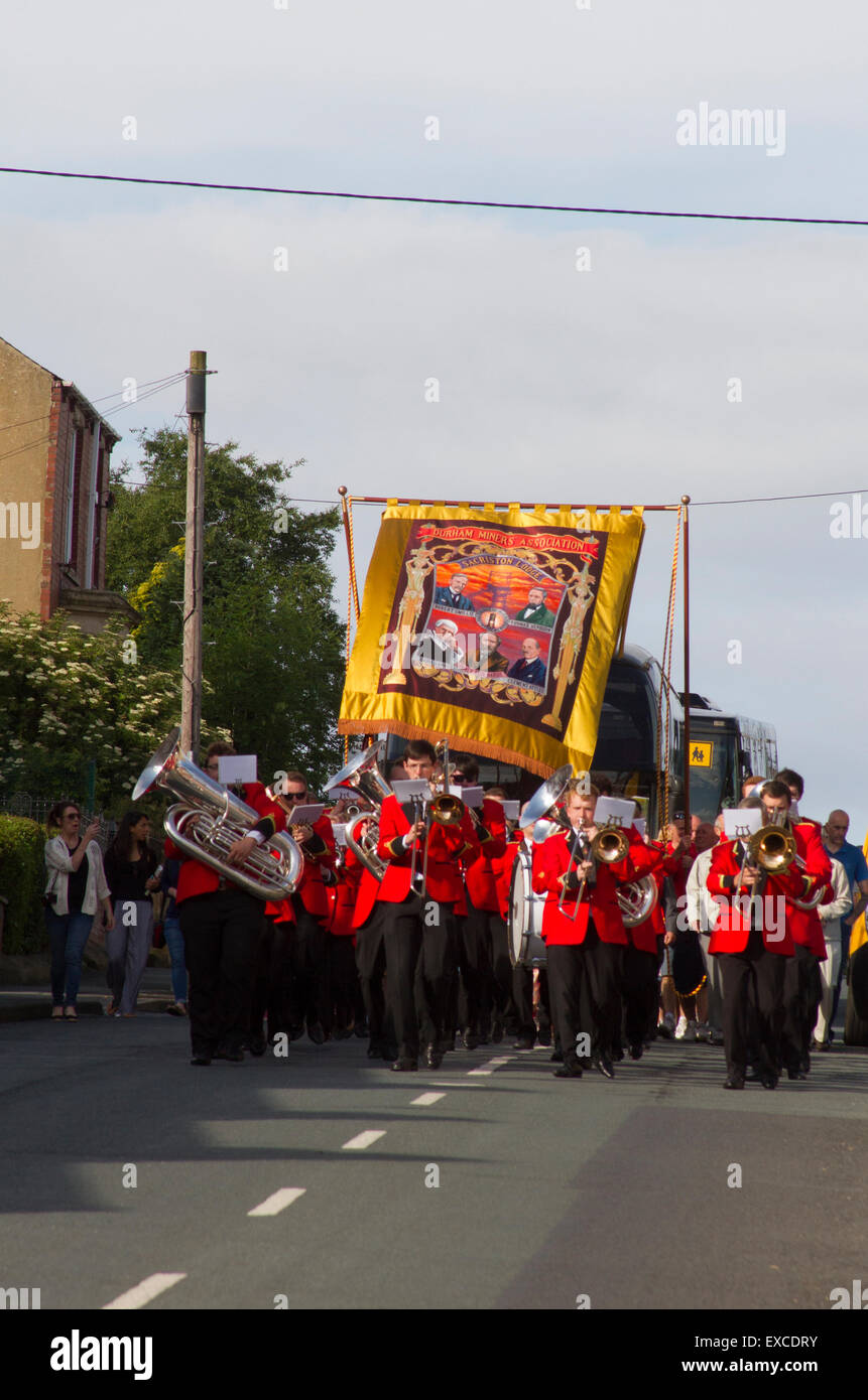 Sacriston Miners Lodge parade new banner through Sacriston village on ...
