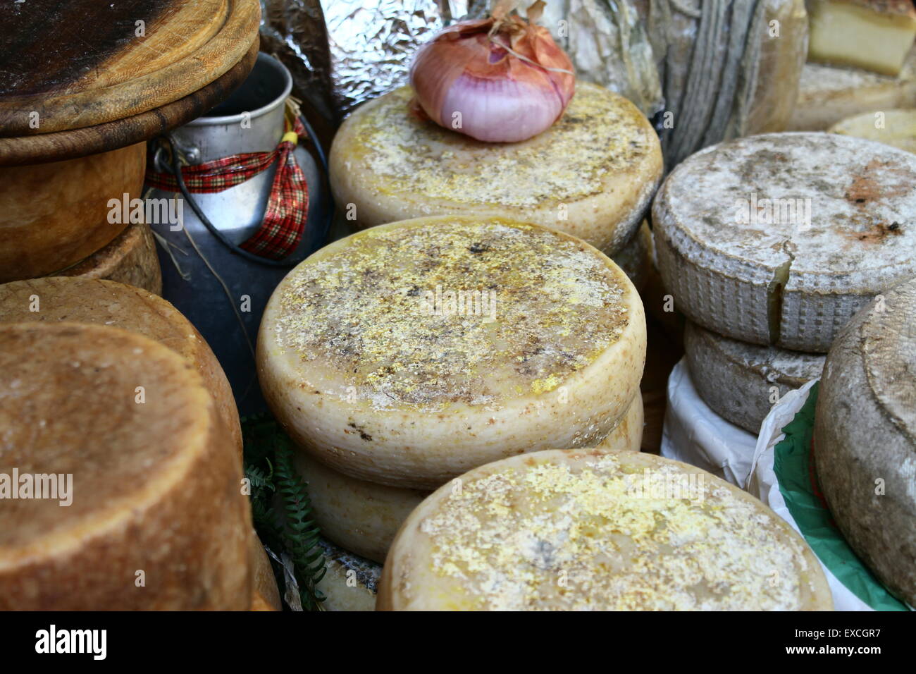 Italian crafts hi-res stock photography and images - Alamy