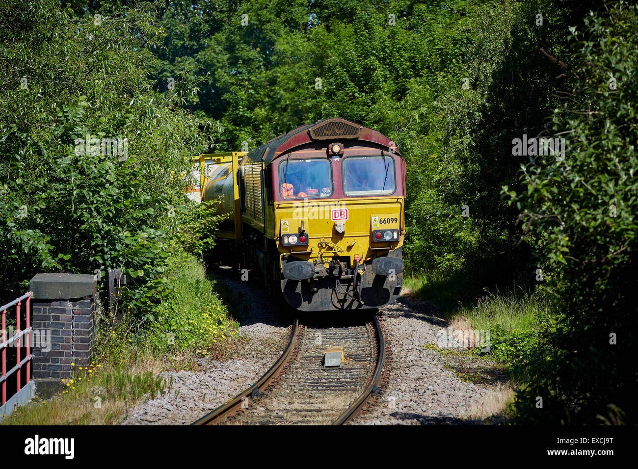 Runcorn industrial town cargo port hi-res stock photography and images ...
