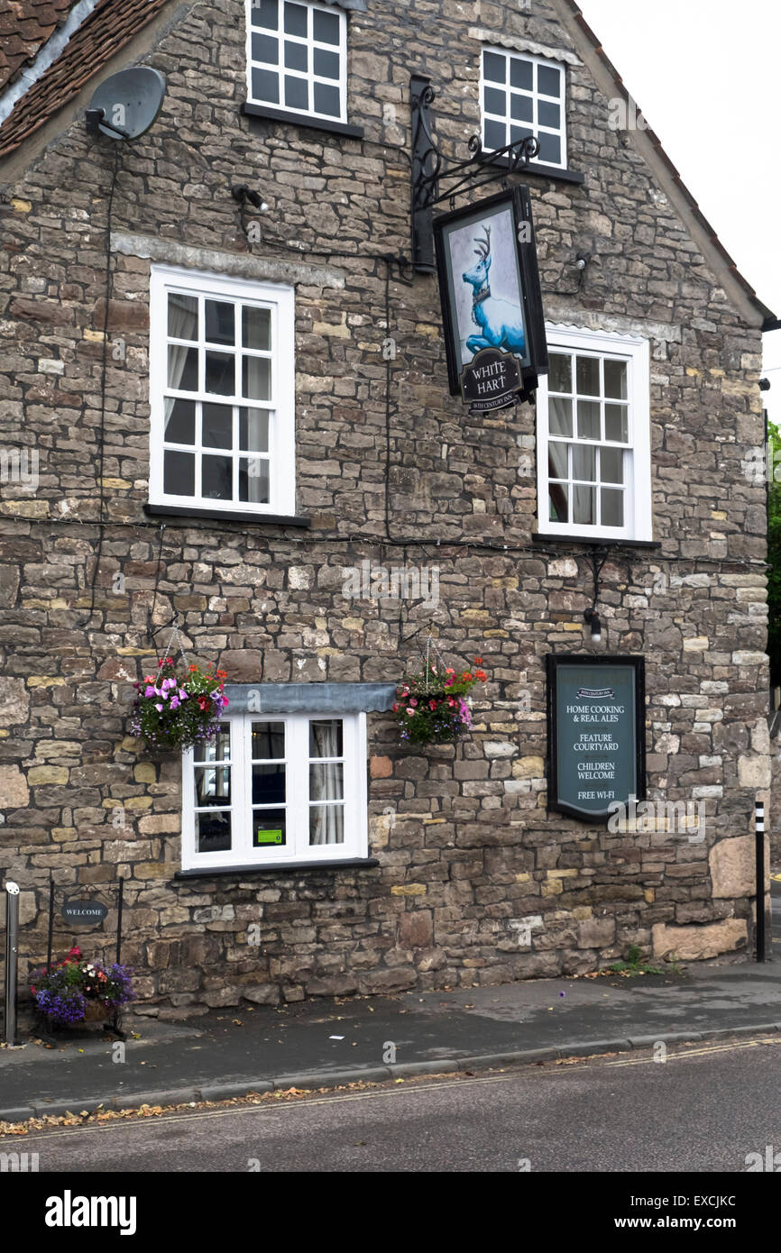 The white hart pub hi-res stock photography and images - Alamy
