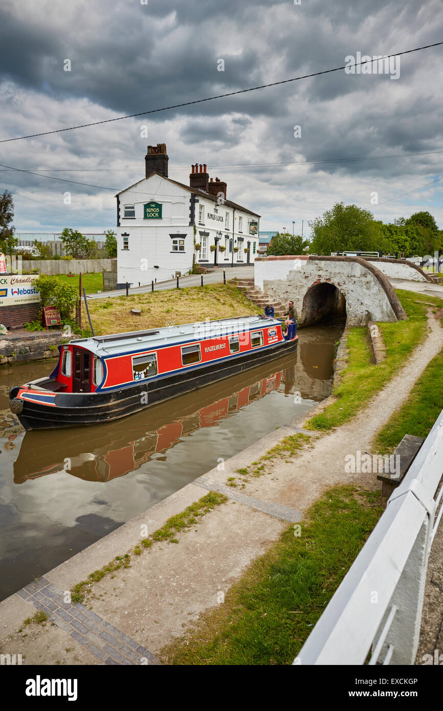 Kings lock hi-res stock photography and images - Alamy