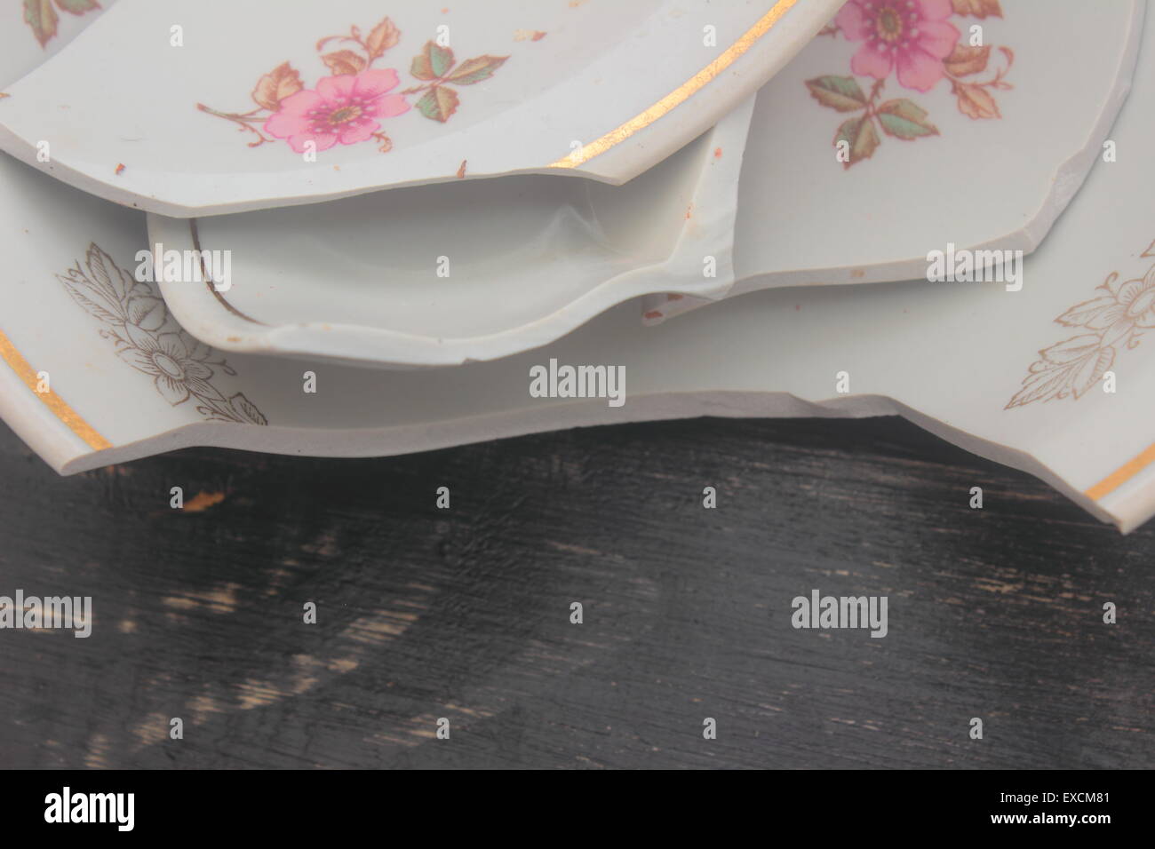 Broken plate heart hi-res stock photography and images - Alamy