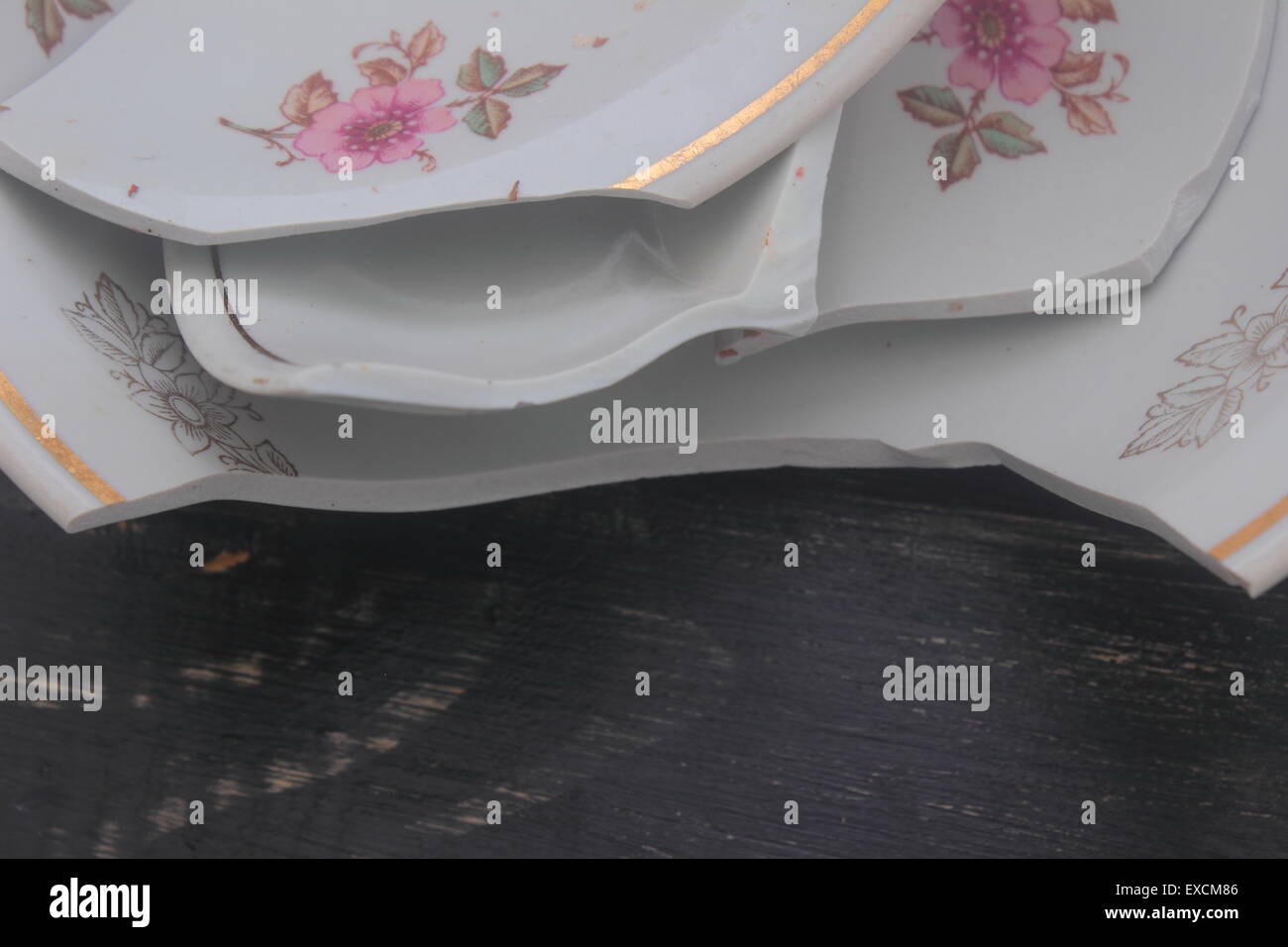 close-up of the broken plate Stock Photo - Alamy