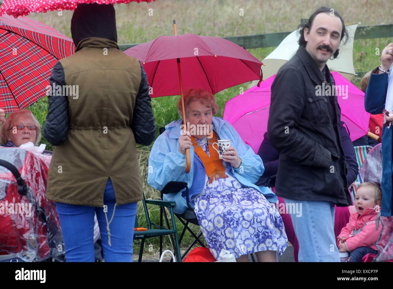 12 july orange parade hi-res stock photography and images - Alamy