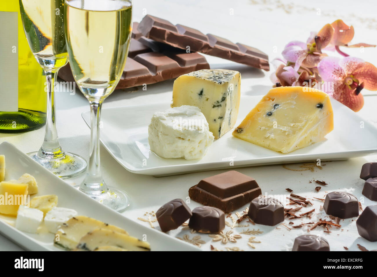 Liquor chocolates hi-res stock photography and images - Alamy