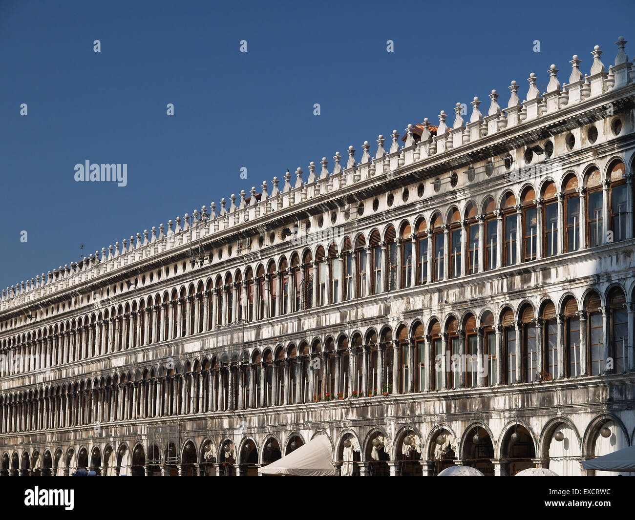 Horizontal view of St Mark's Square. Venice. Italy Stock Photo - Alamy