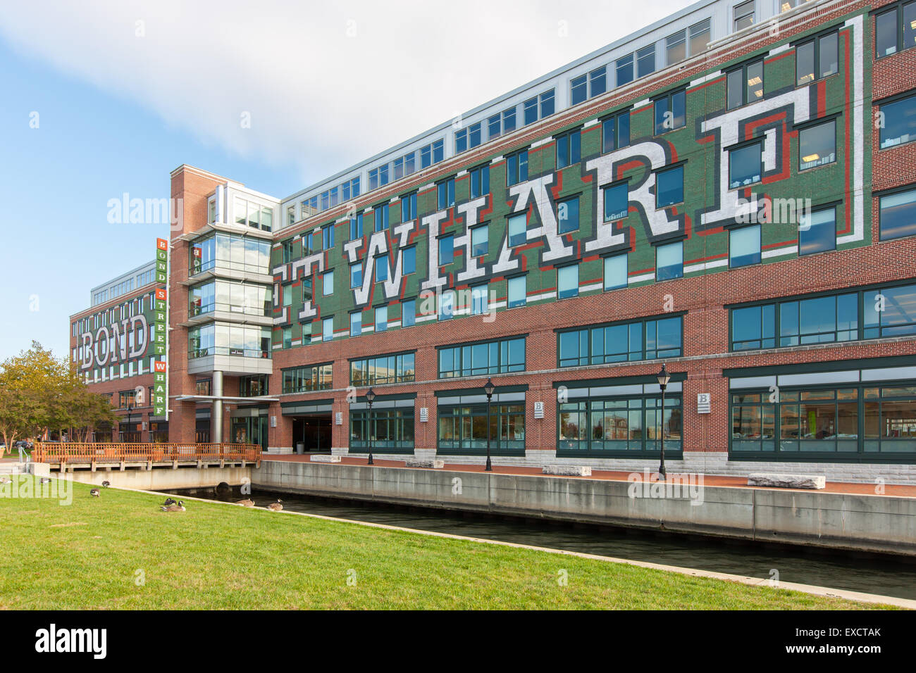 Bond Street Wharf in the historic Fell's Point neighborhood in ...