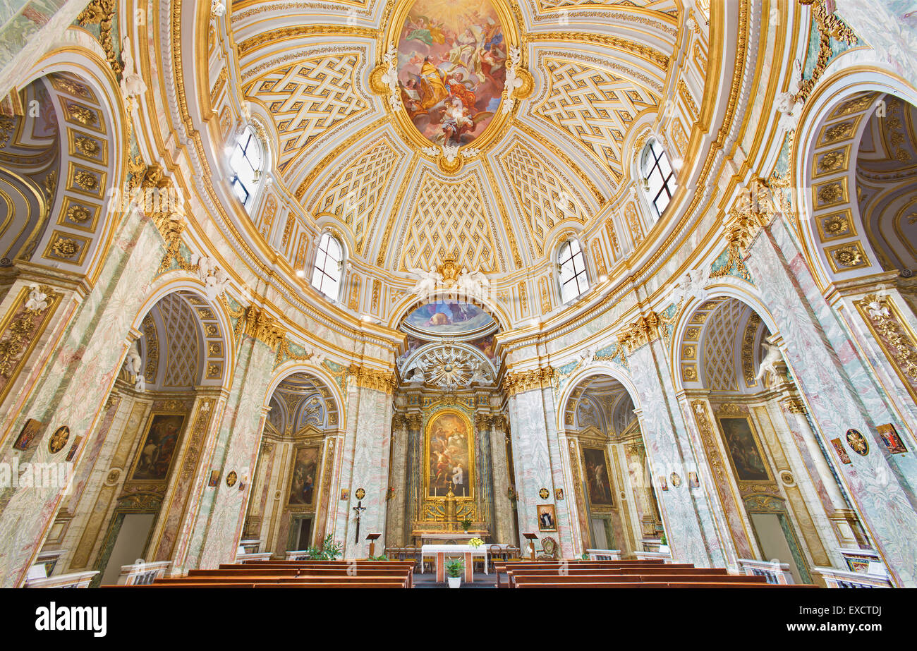 Chiesa santissima trinità hi-res stock photography and images - Alamy