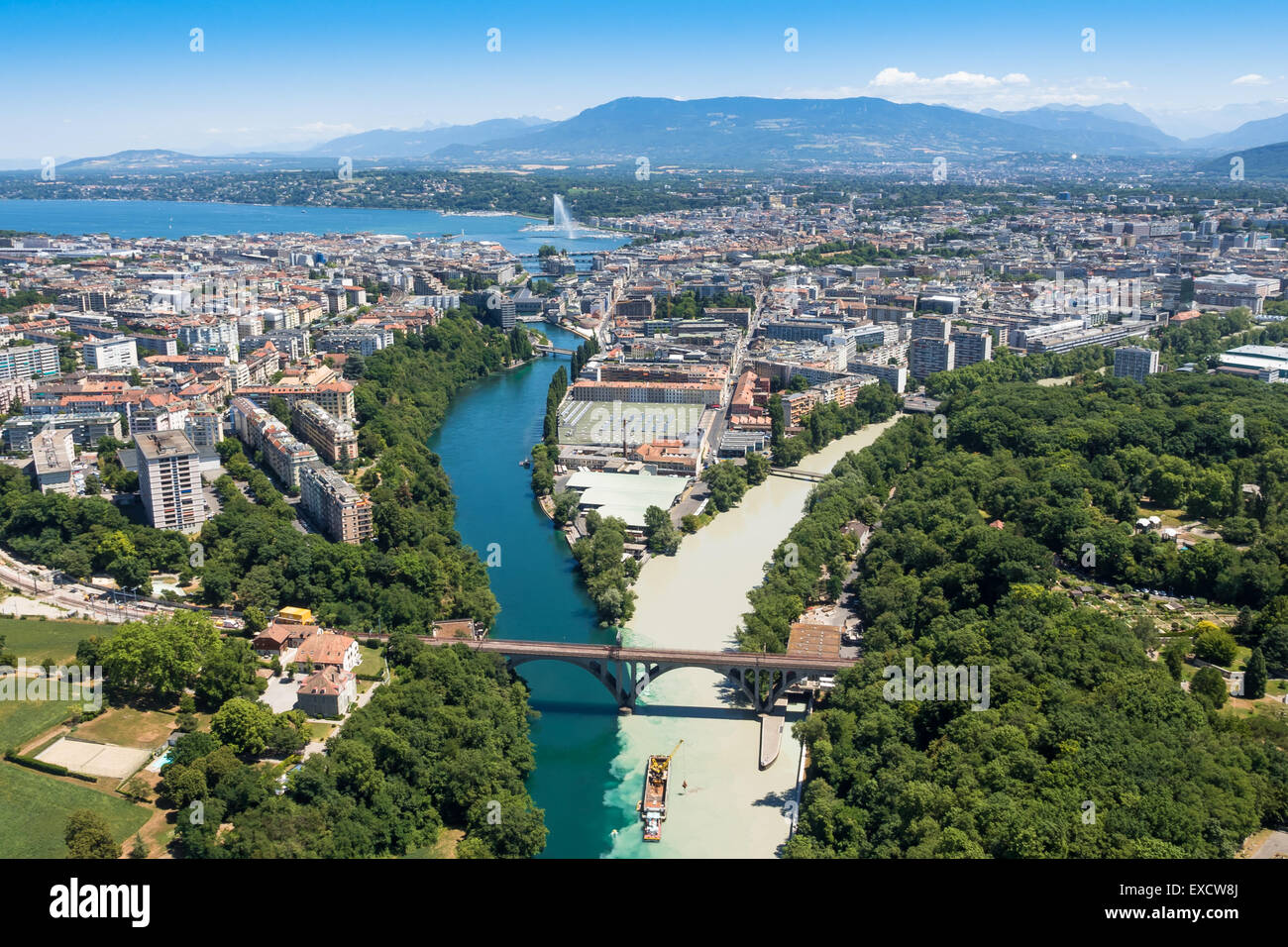 Aerial view geneva waterfront jet hi-res stock photography and images ...