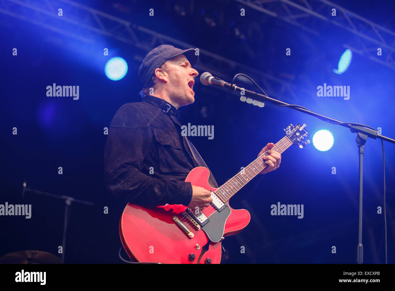 Manchester, UK. 11th July 2015. Former Doves members Jez Williams and ...