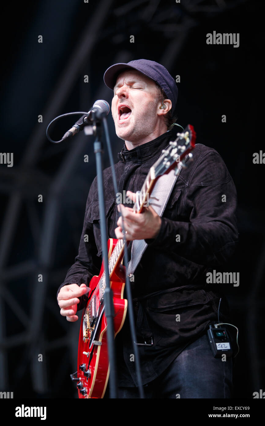 Jez Williams Doves High Resolution Stock Photography and Images - Alamy
