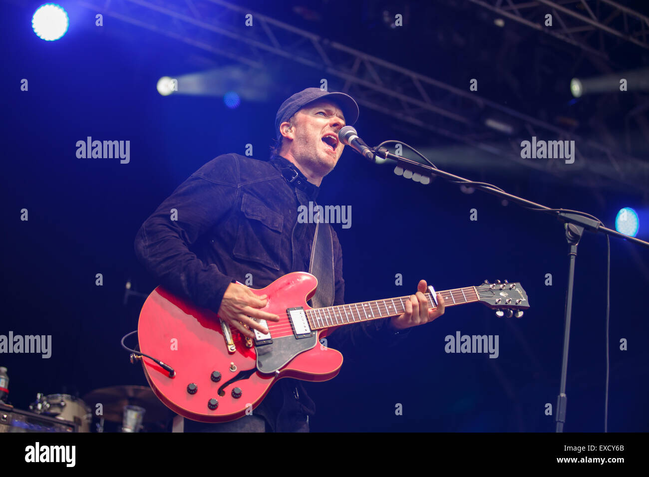 Manchester, UK. 11th July 2015. Former Doves members Jez Williams and ...