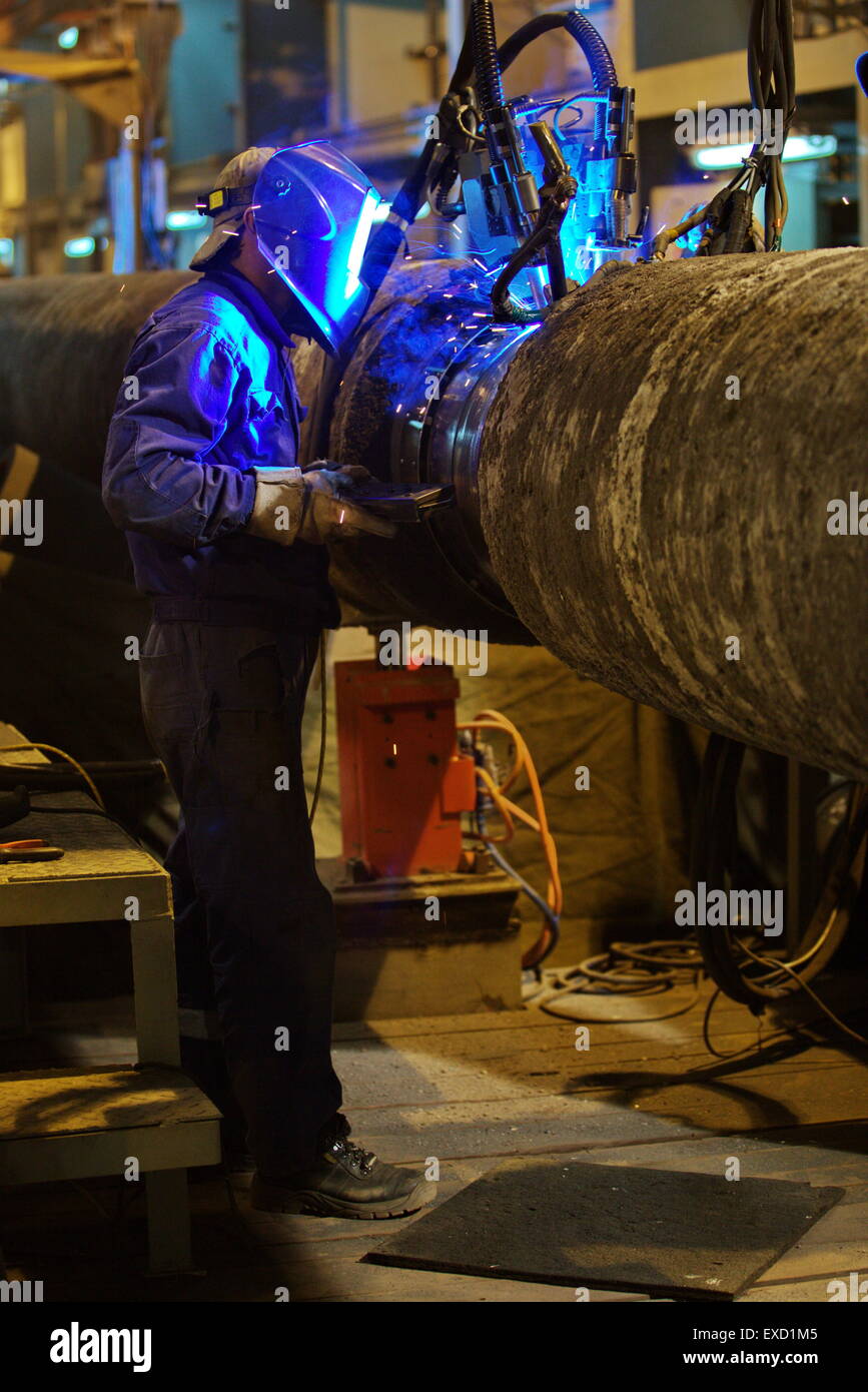 Welding of the pipeline Stock Photo - Alamy