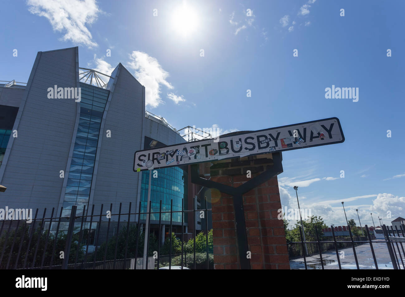 Matt busby sign hi-res stock photography and images - Alamy