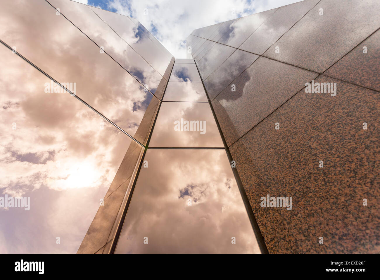 Salford quays quay west building hi-res stock photography and images ...