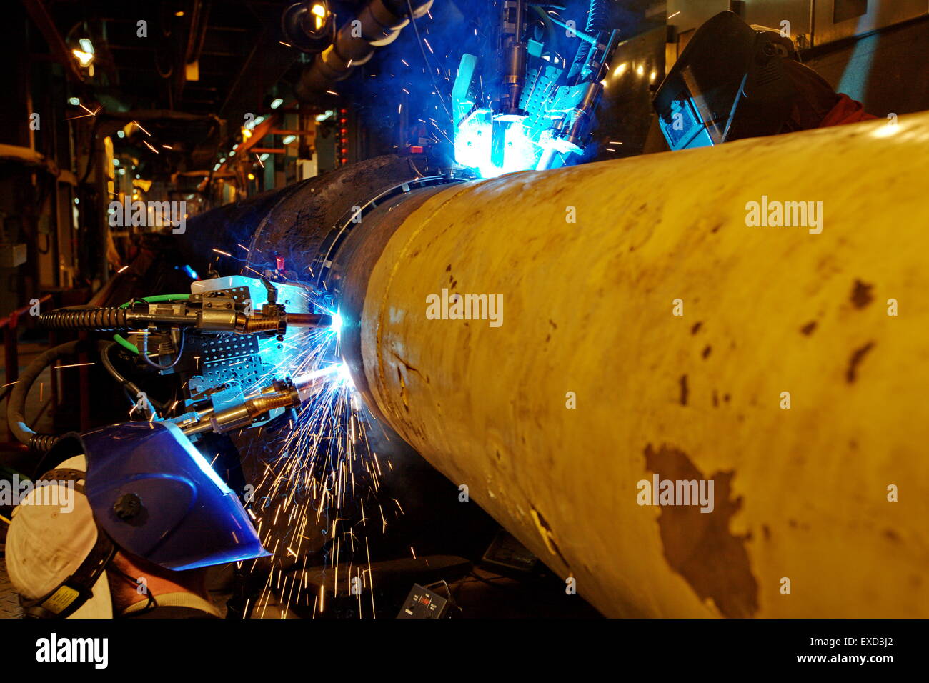 Welding of the pipeline Stock Photo - Alamy
