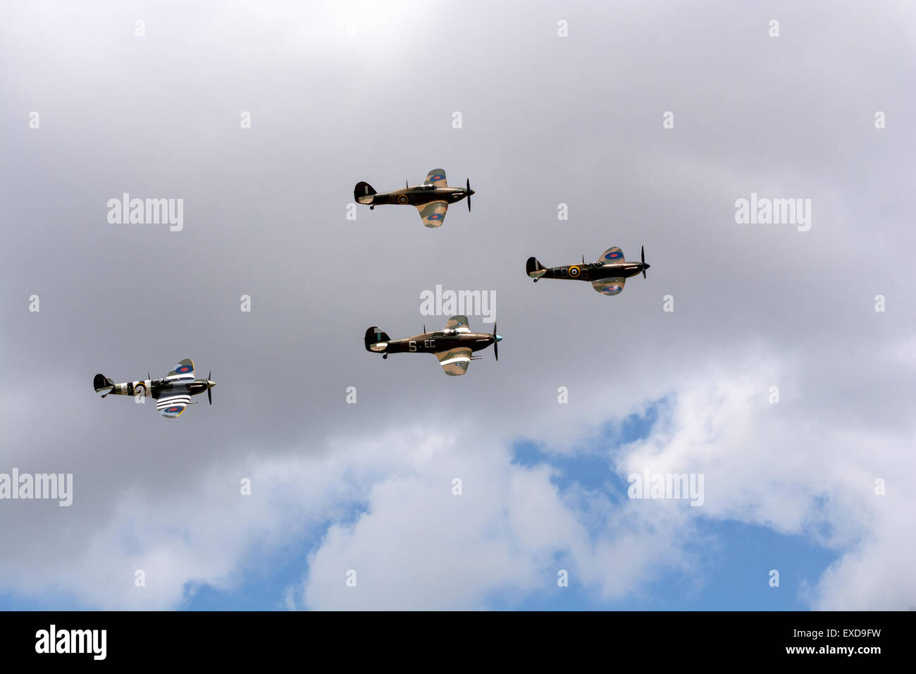 Battle of britain planes formation hi-res stock photography and images ...