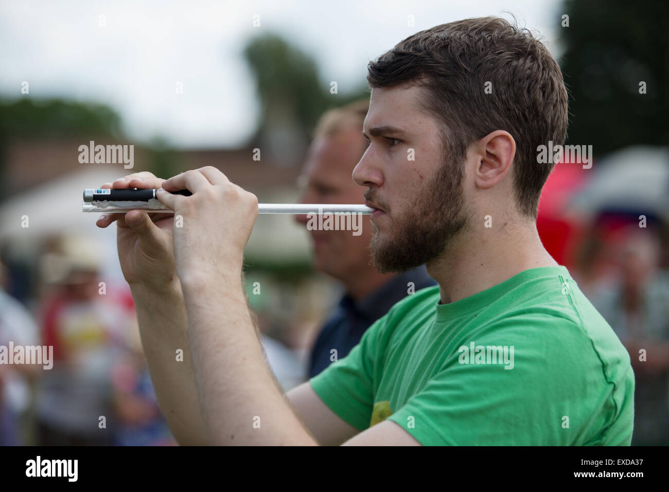 World pea shooting championships hi-res stock photography and images ...