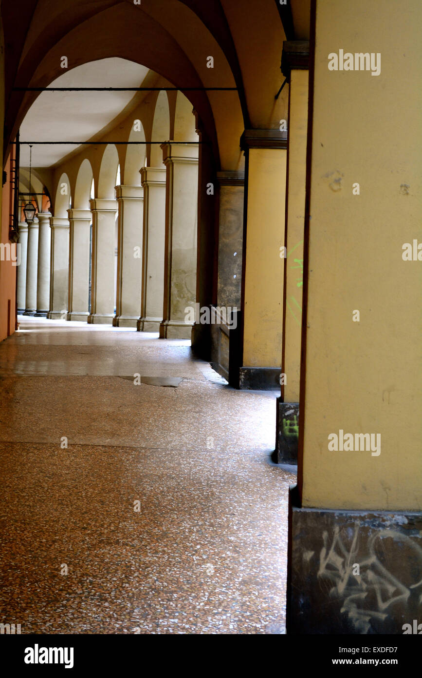 Arcaded Sidewalk High Resolution Stock Photography and Images - Alamy