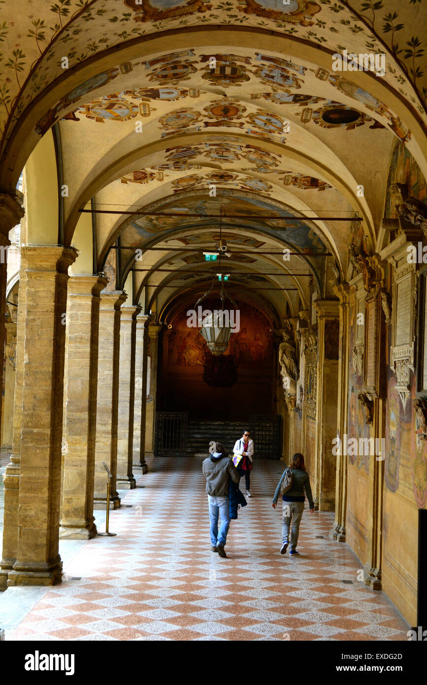 University of bologna library hi-res stock photography and images - Alamy