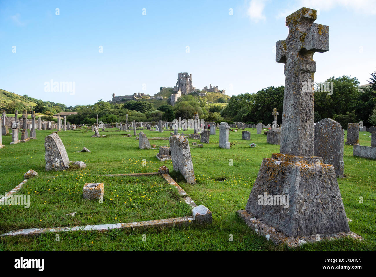 Foreground headstones hi-res stock photography and images - Alamy