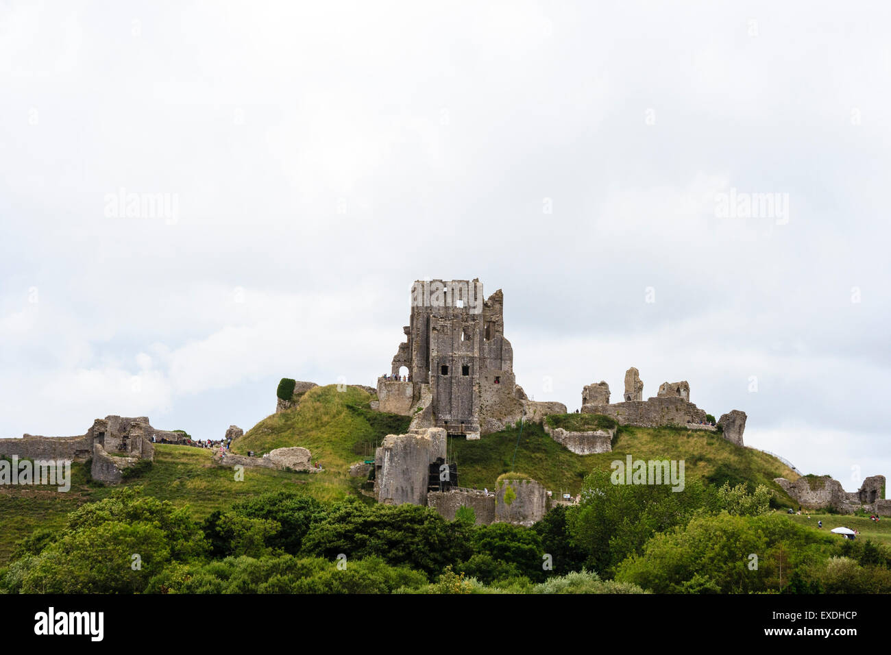 The dramatic hilltop ruins of Corfe Castle and the keep in Dorset ...