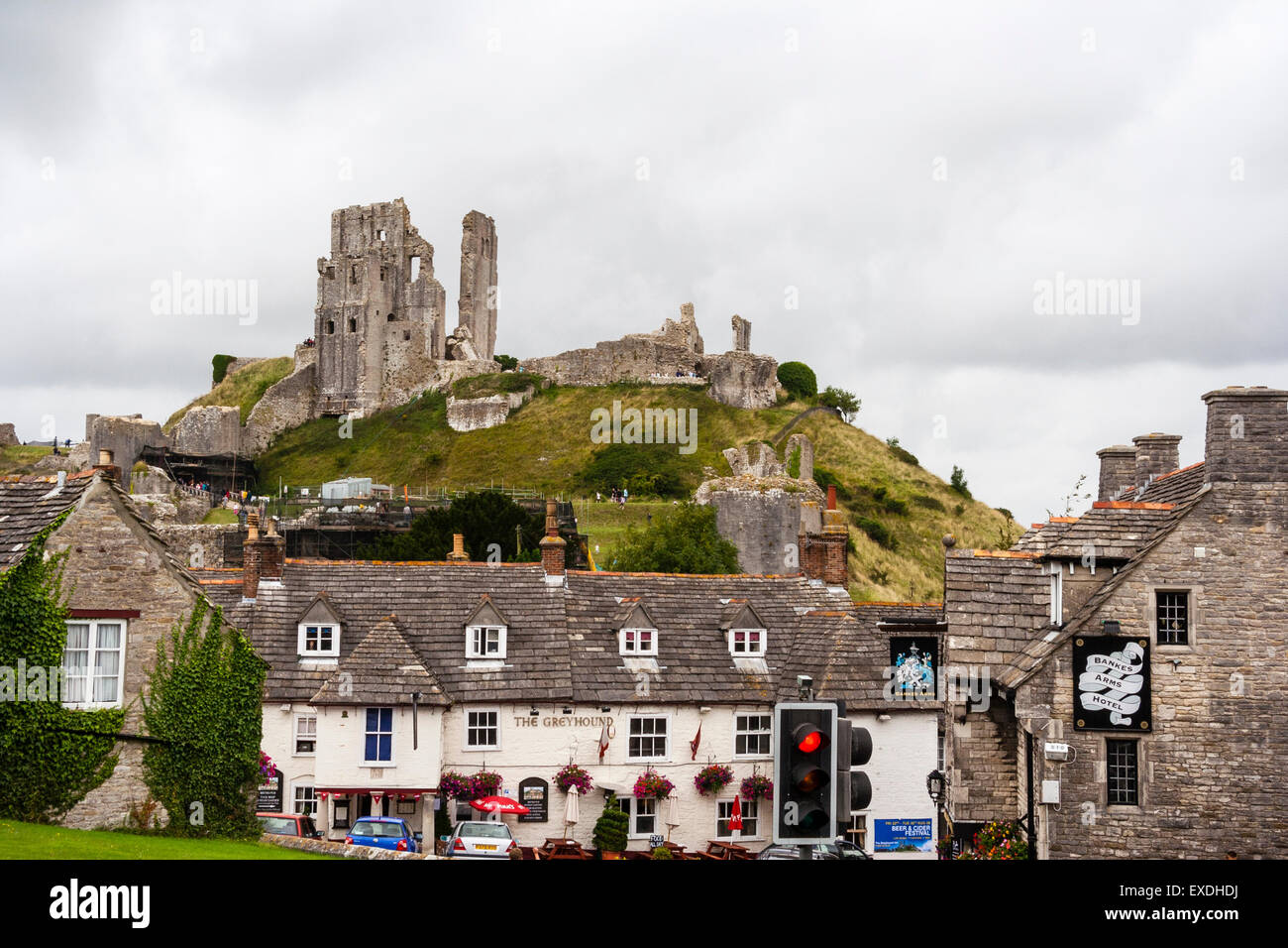The ruins of the 11th century Corfe Castle towering over the the Dorest ...