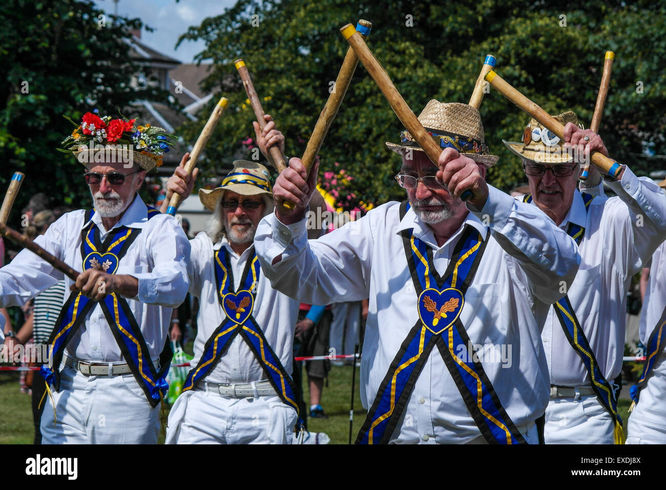 Uk morris men hi-res stock photography and images - Alamy