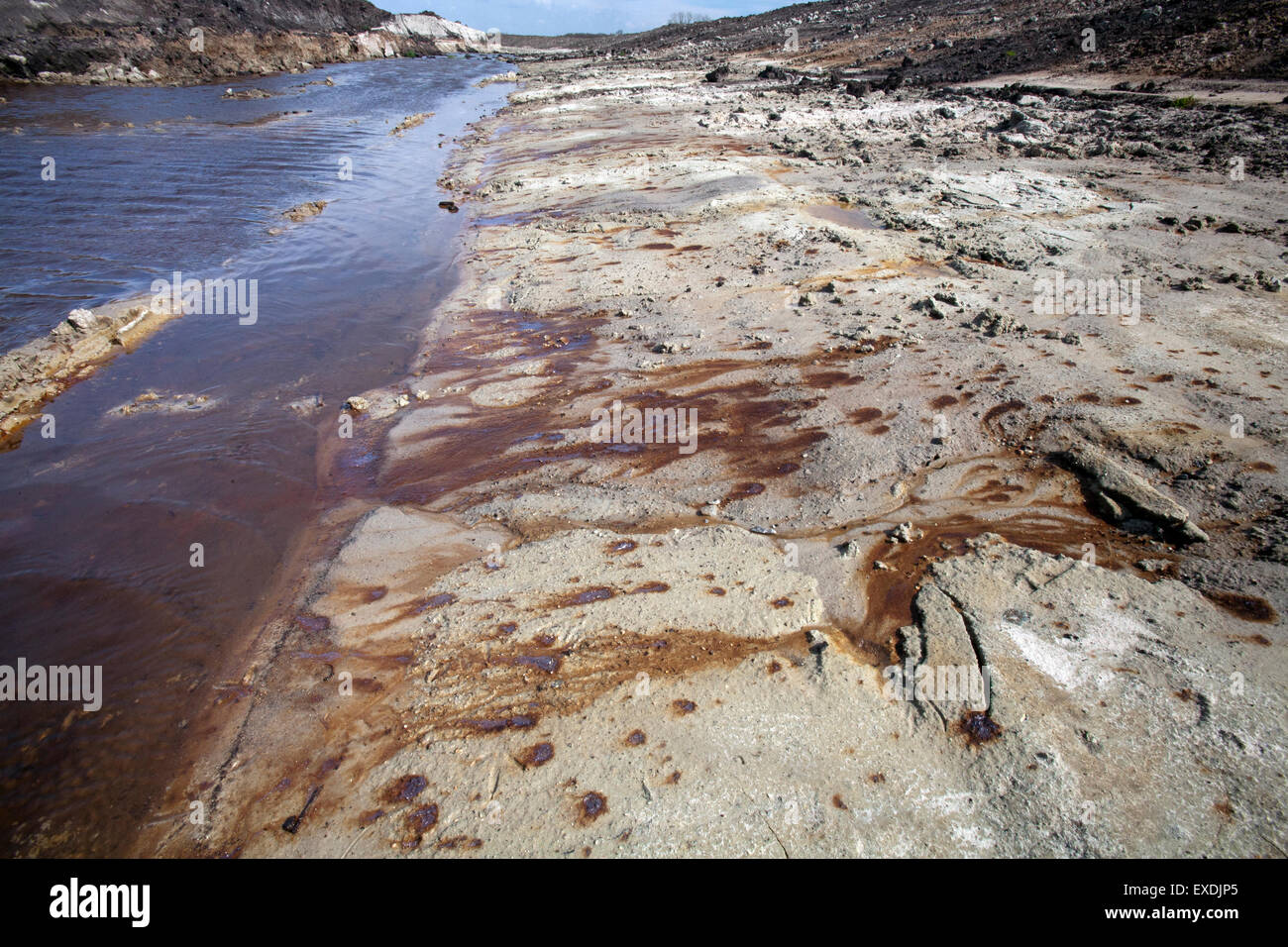 Artificial dike hi-res stock photography and images - Alamy