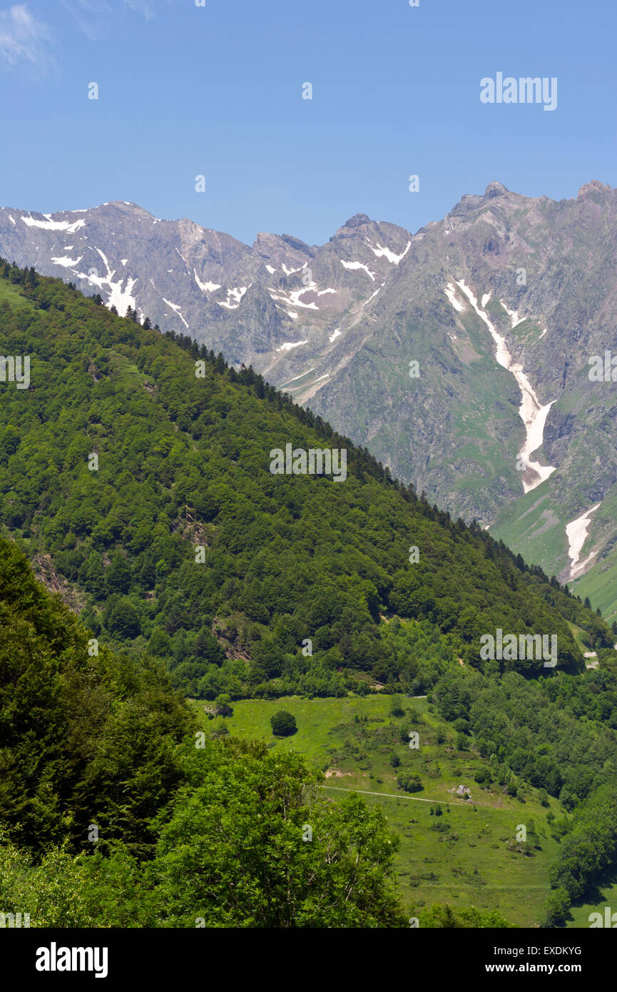 French spanish border mountains hi-res stock photography and images - Alamy