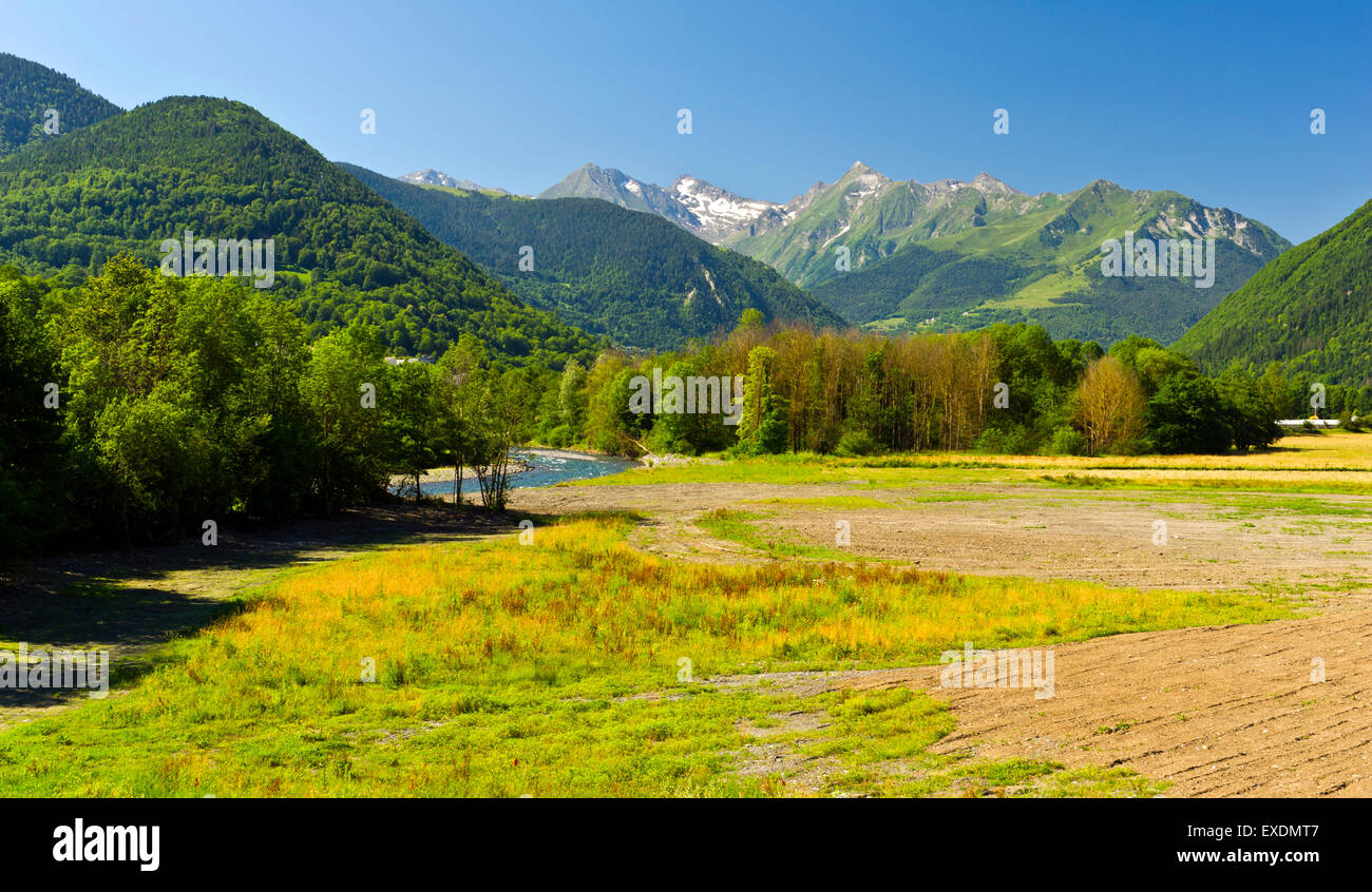 French spanish border mountains hi-res stock photography and images - Alamy