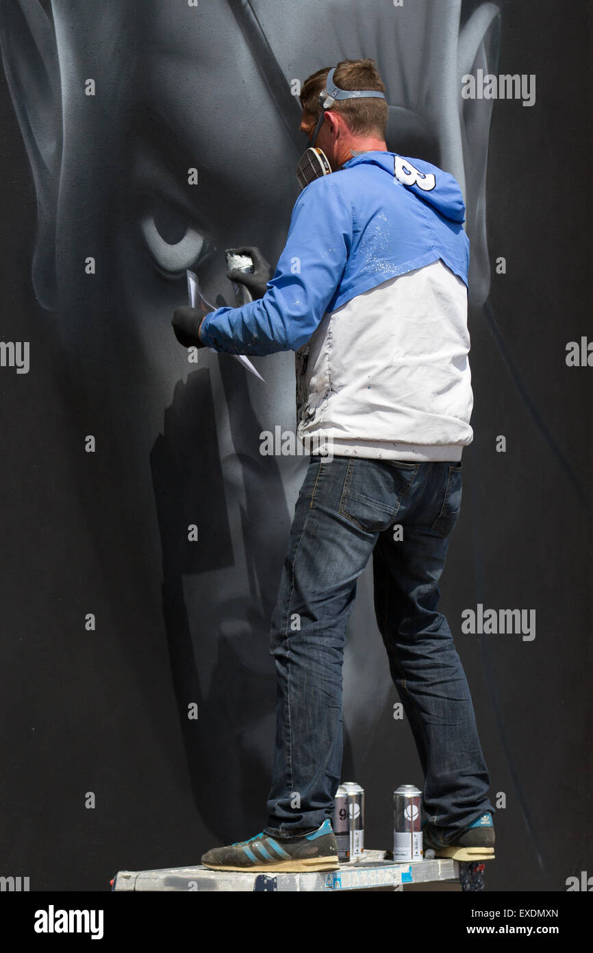 Portrait of Samuel Jackson by Christian Fenn (Seca) painter at the Sand ...