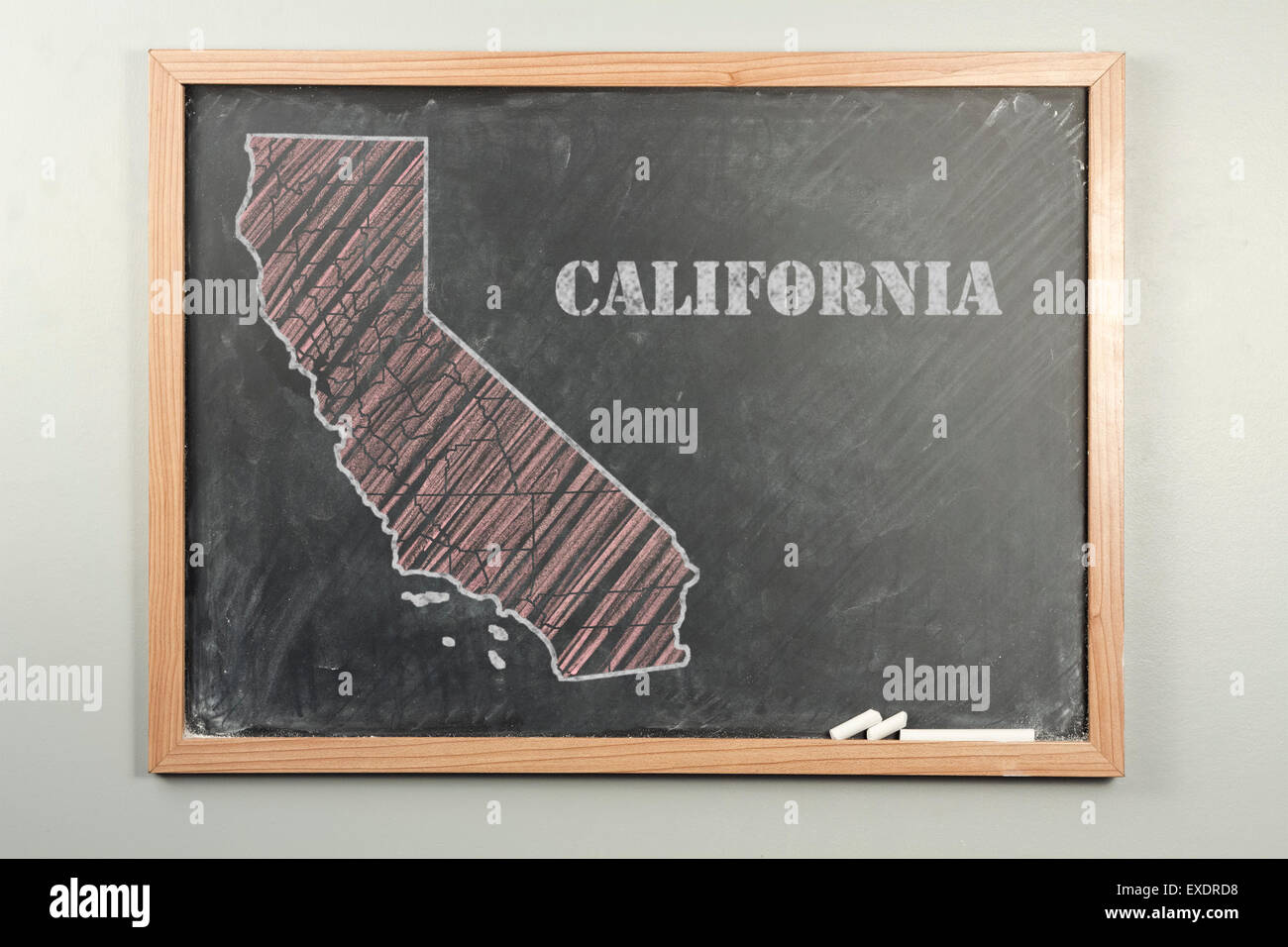 Outlined California US state on grade school chalkboard Stock Photo - Alamy