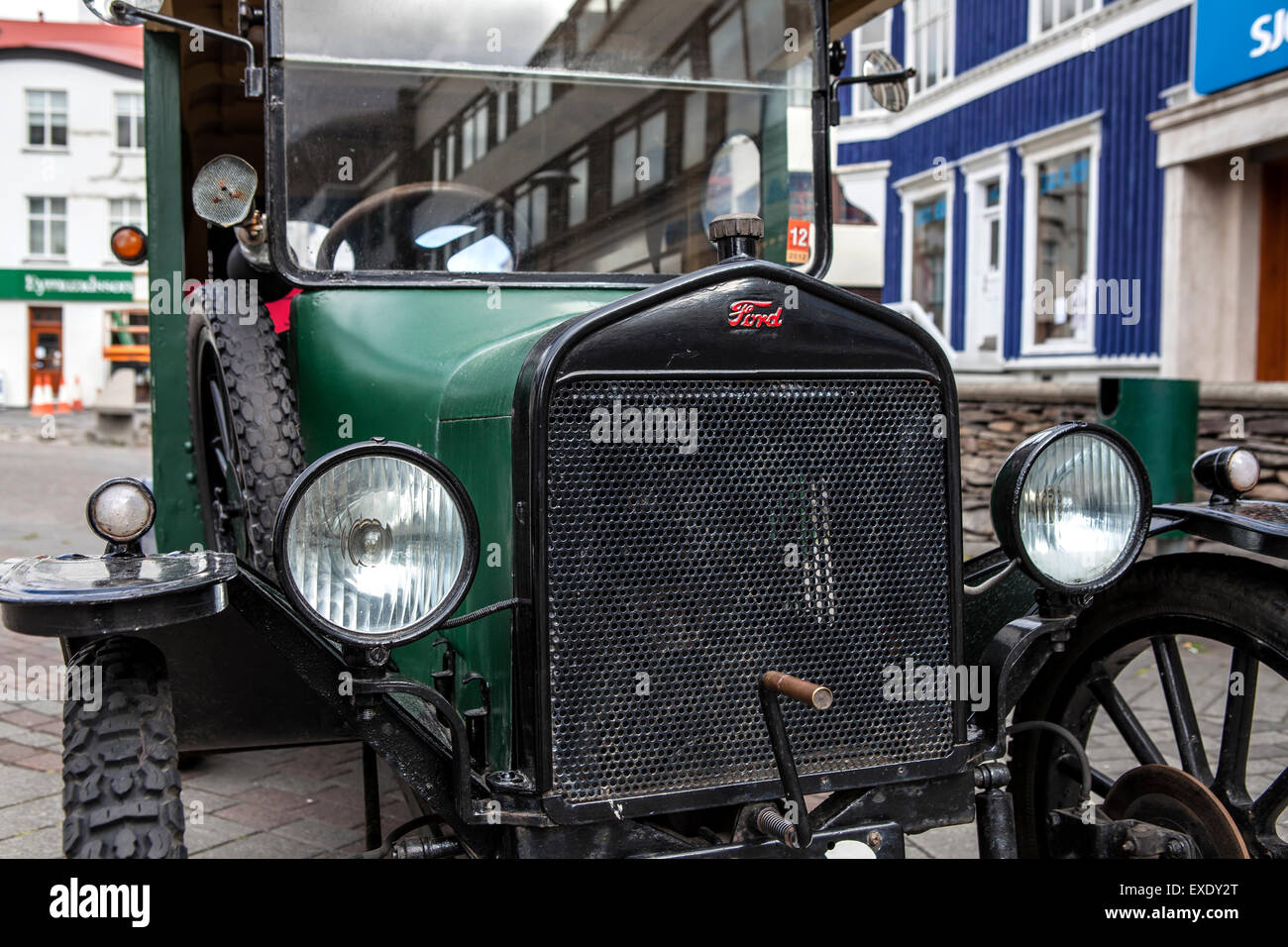 Antic car hi-res stock photography and images - Alamy